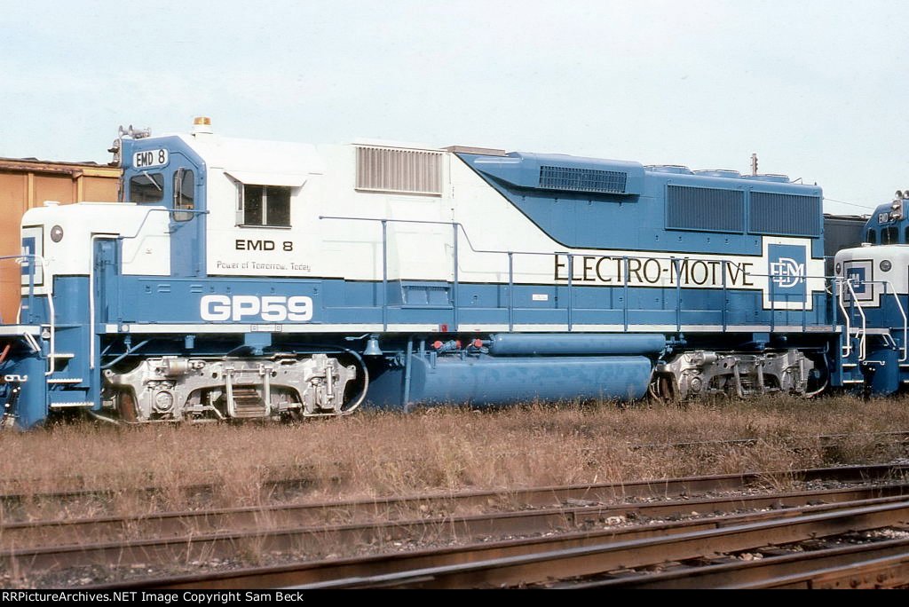 EMDX 8--GP59 Demonstrator
